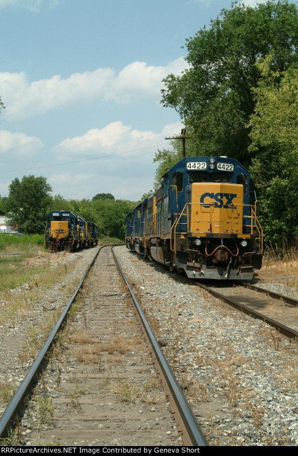CSXT 4422 and five others